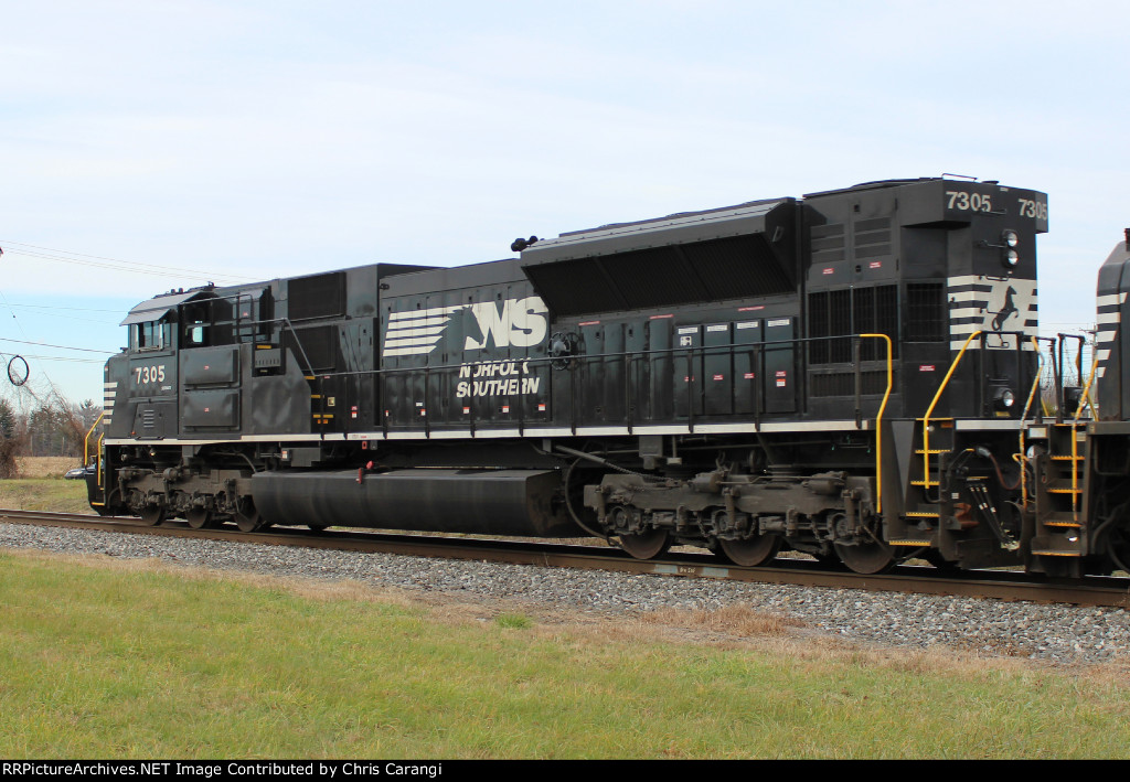 NS 7305 on 569